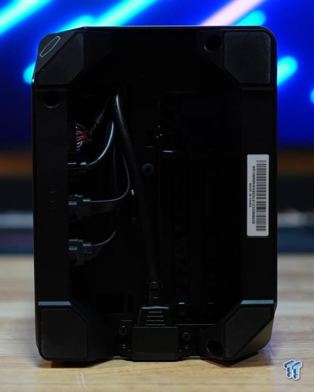 Cooler Master NCORE 100 MAX mITX Chassis Review