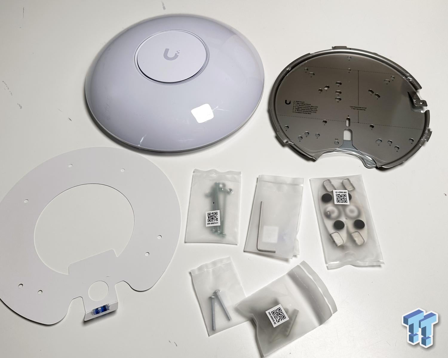 Ubiquiti UniFi U7 Pro Ceiling-Mounted Wi-Fi 7 Access Point Review