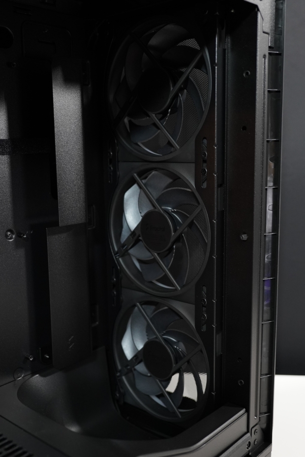 Fractal Design Meshify 3 Mid-Tower Chassis Review