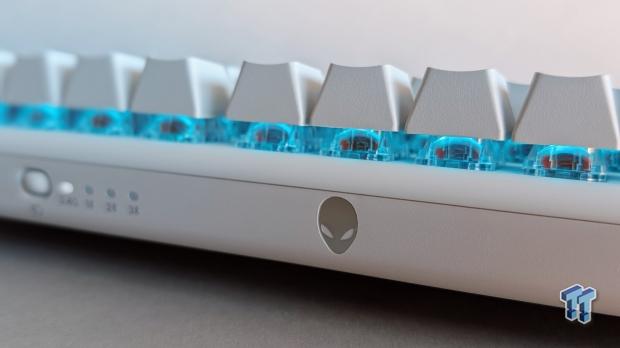 Alienware Pro Wireless Gaming Keyboard Review - Best-in-Class RGB meets ...