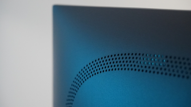 Alienware AW2725DM Gaming Monitor Review - 27-inch 1440p at 180Hz for $220