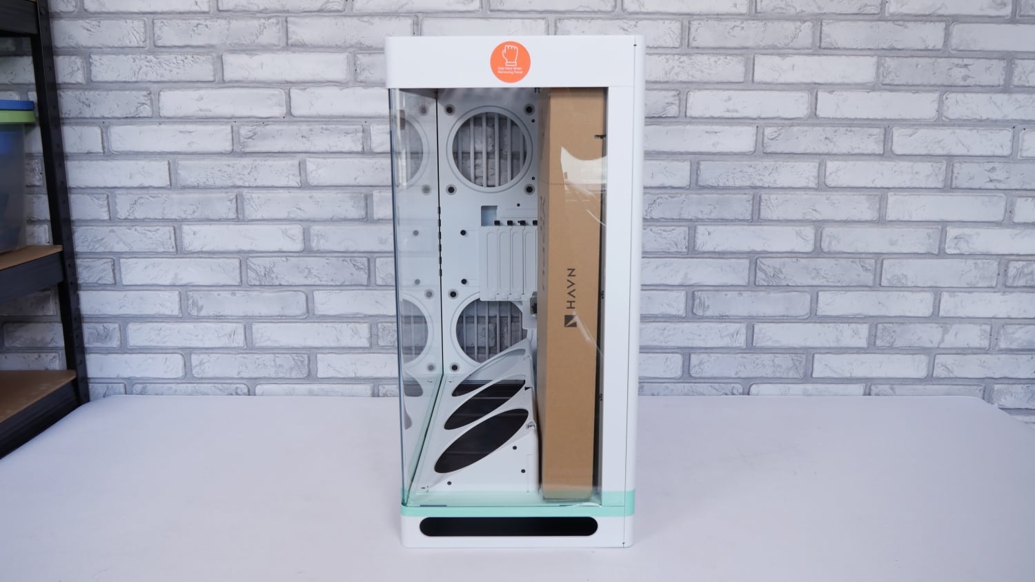 HAVN HS 420 VGPU Mid-Tower Chassis Review