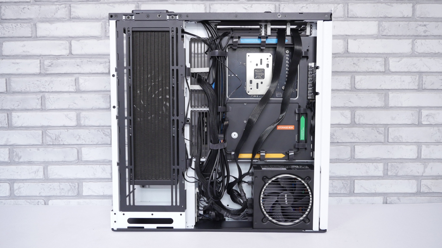 HAVN HS 420 VGPU Mid-Tower Chassis Review