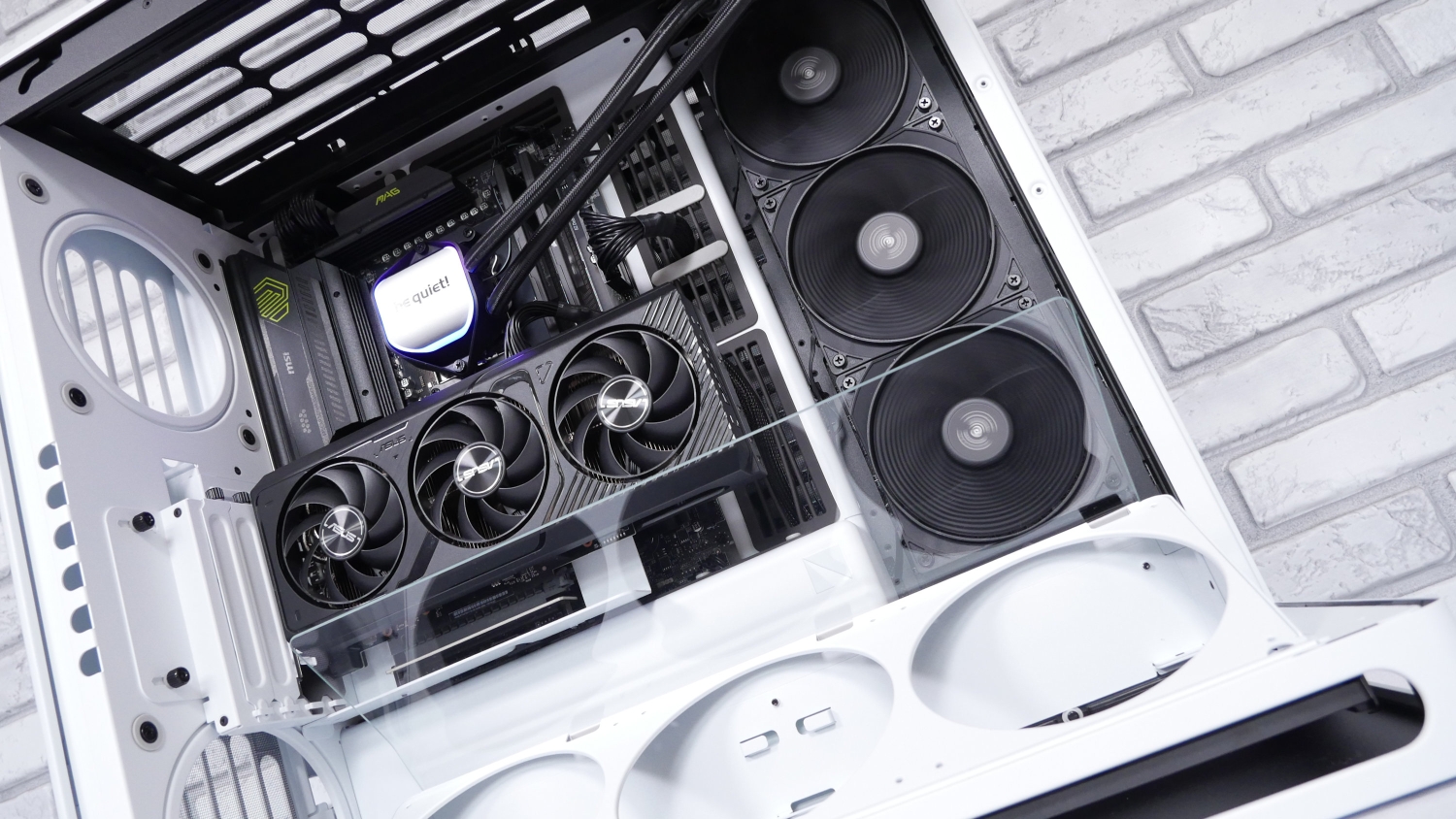 HAVN HS 420 VGPU Mid-Tower Chassis Review
