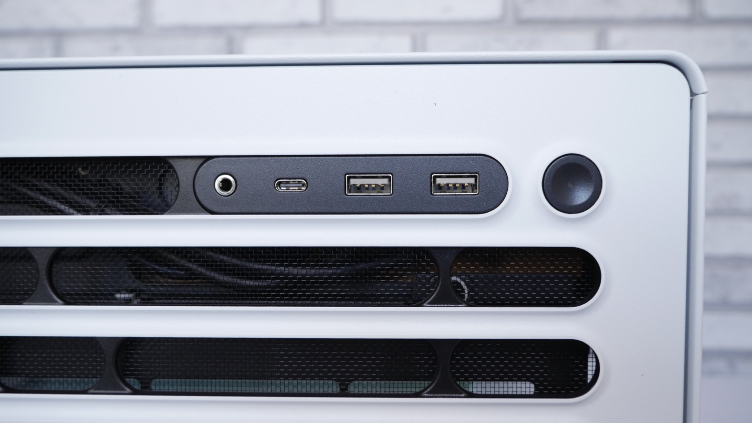 HAVN HS 420 VGPU Mid-Tower Chassis Review