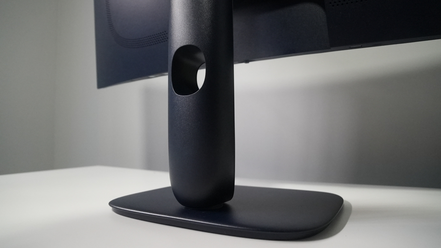 Alienware AW3425DW Gaming Monitor Review - 34-inch 240Hz QD-OLED for $800