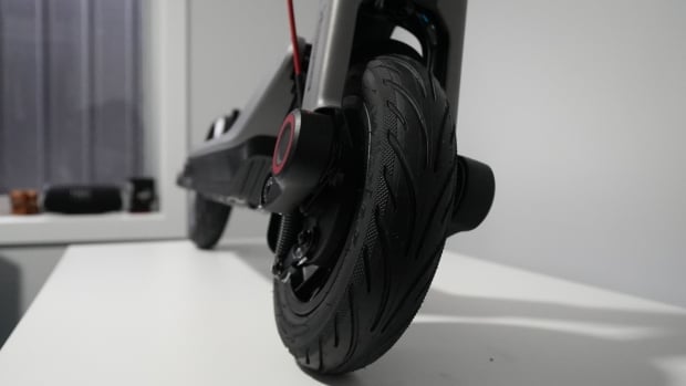 Segway Ninebot E3 Pro Review - Comfort, Range, and Tech in One Package