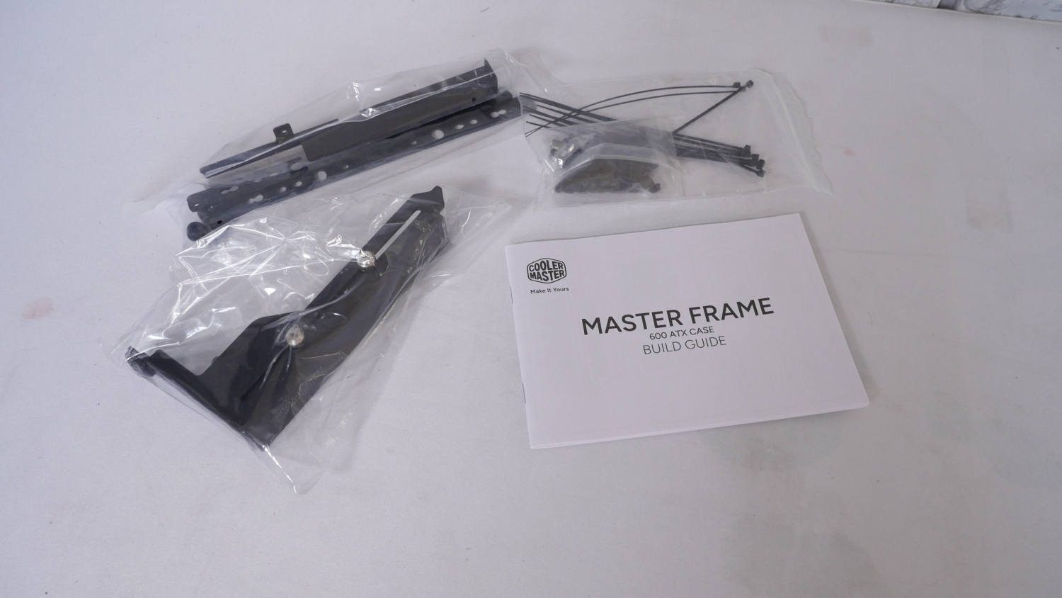 Cooler Master MasterFrame 600 Mid-Tower Chassis Review