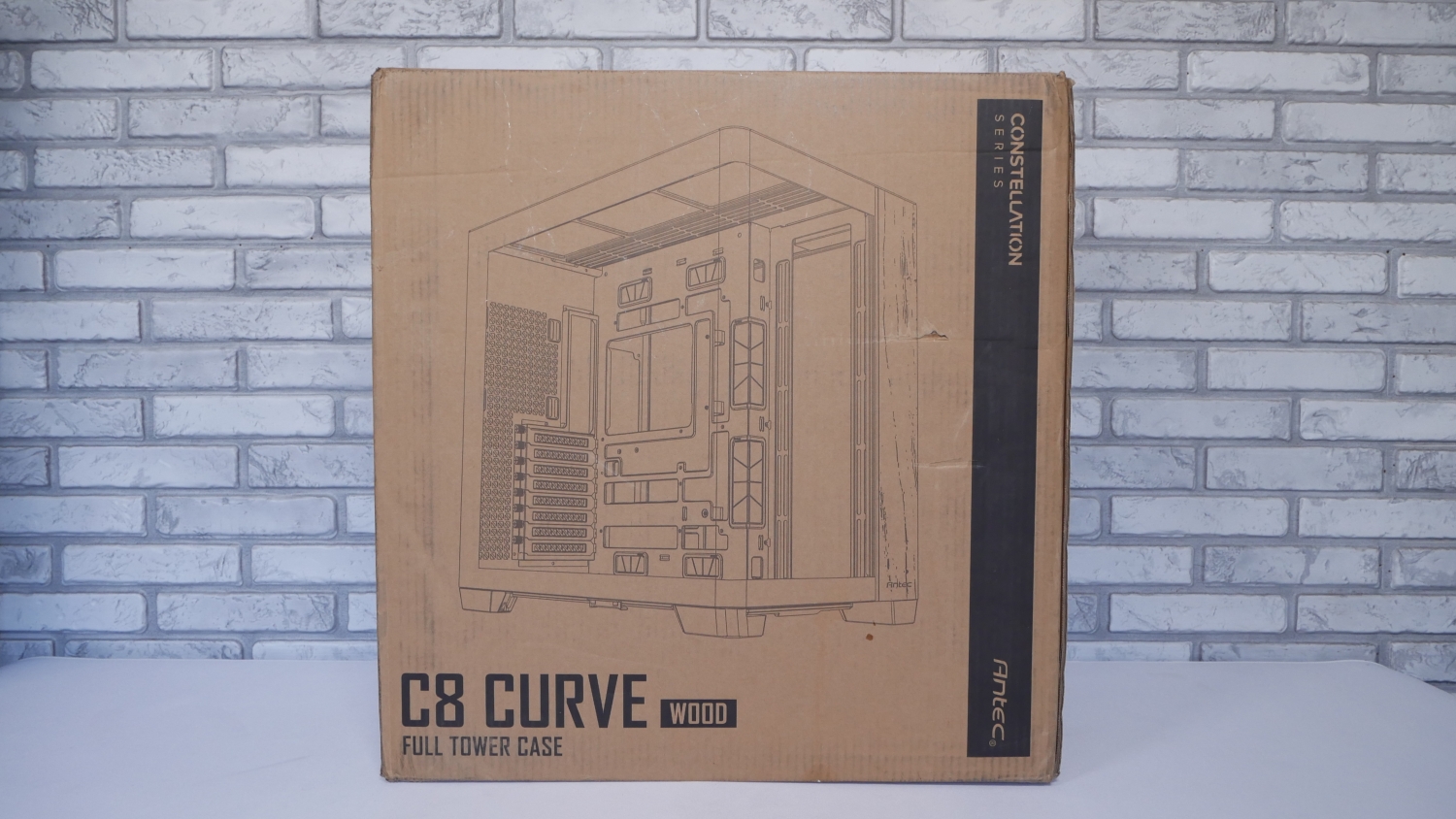 Antec C8 Curve Wood Full-Tower Chassis Review
