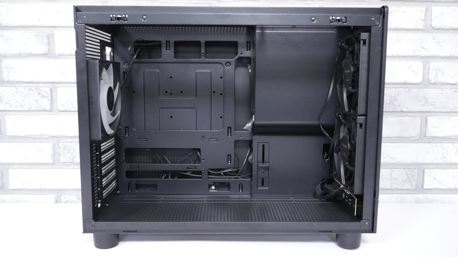 GAMDIAS ATHENA M4M Compact Micro Tower Chassis Review