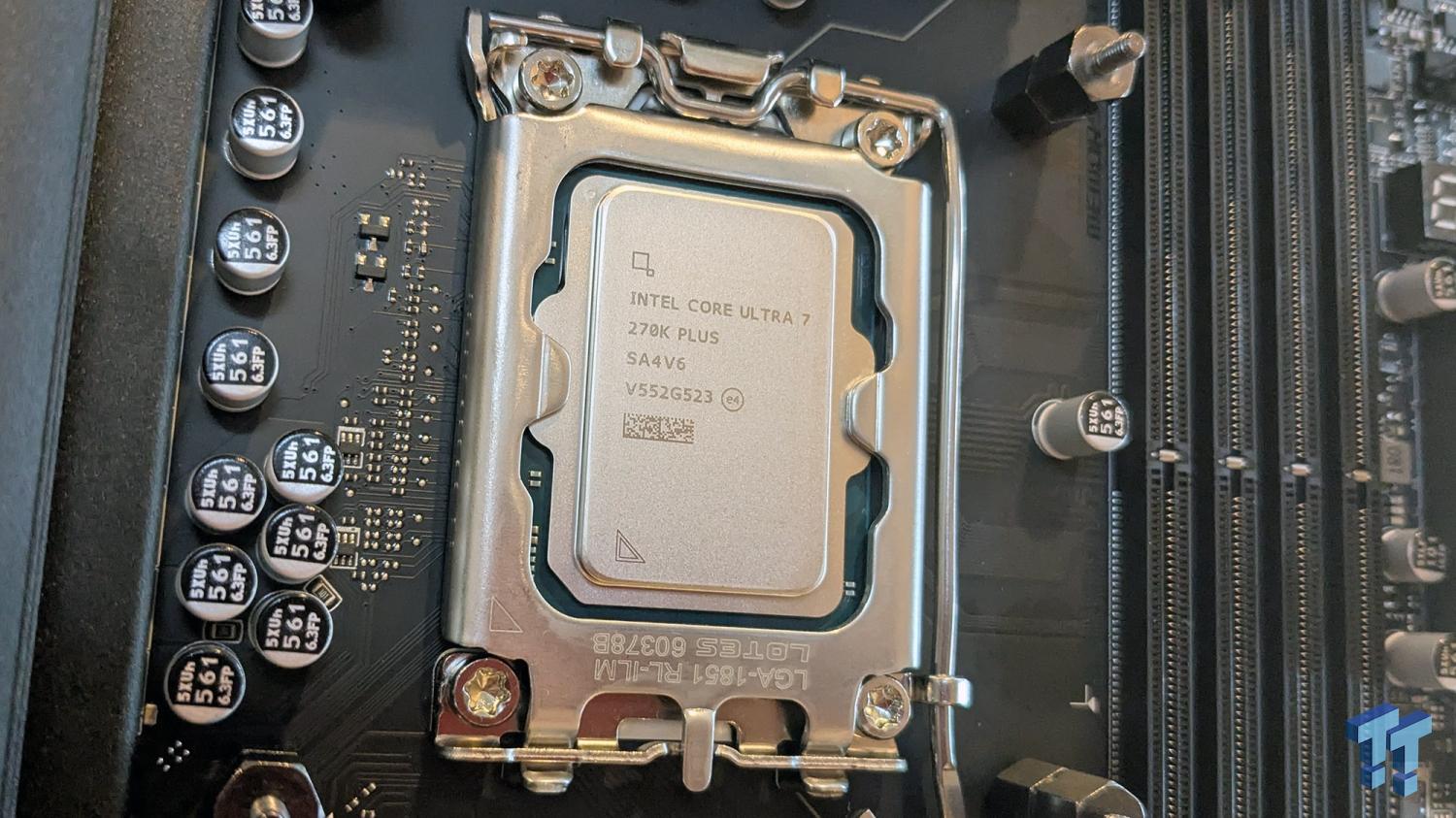 Intel Core Ultra 7 270K Plus CPU Review - The 285K is now obsolete