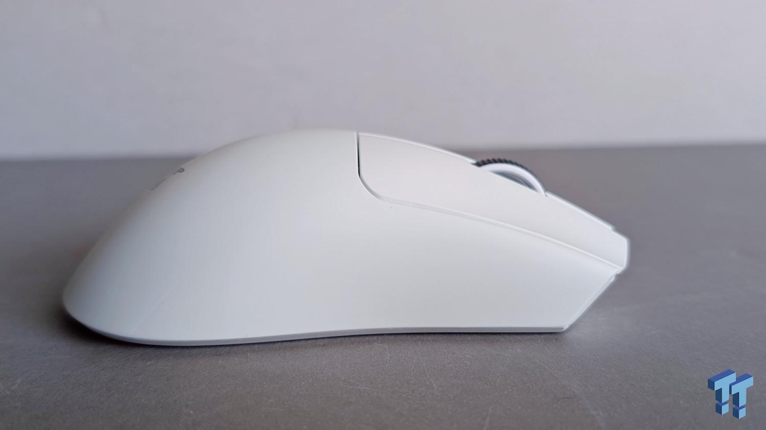 Razer Viper V4 Pro Wireless Gaming Mouse Review - Built for Competition