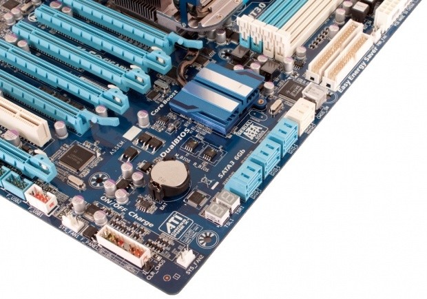 GIGABYTE GA-890FXA-UD7 (AMD 890FX+SB850) Motherboard
