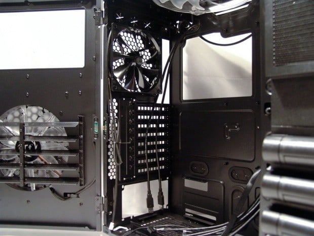 Thermaltake Level 10 GT Full Tower Gaming Chassis Review