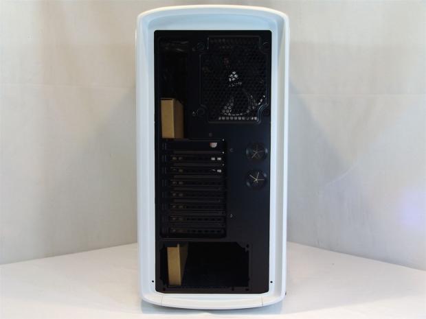 Corsair White Graphite Series 600T Mid Tower Case Review