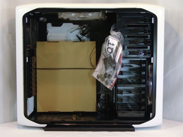 Corsair White Graphite Series 600T Mid Tower Case Review