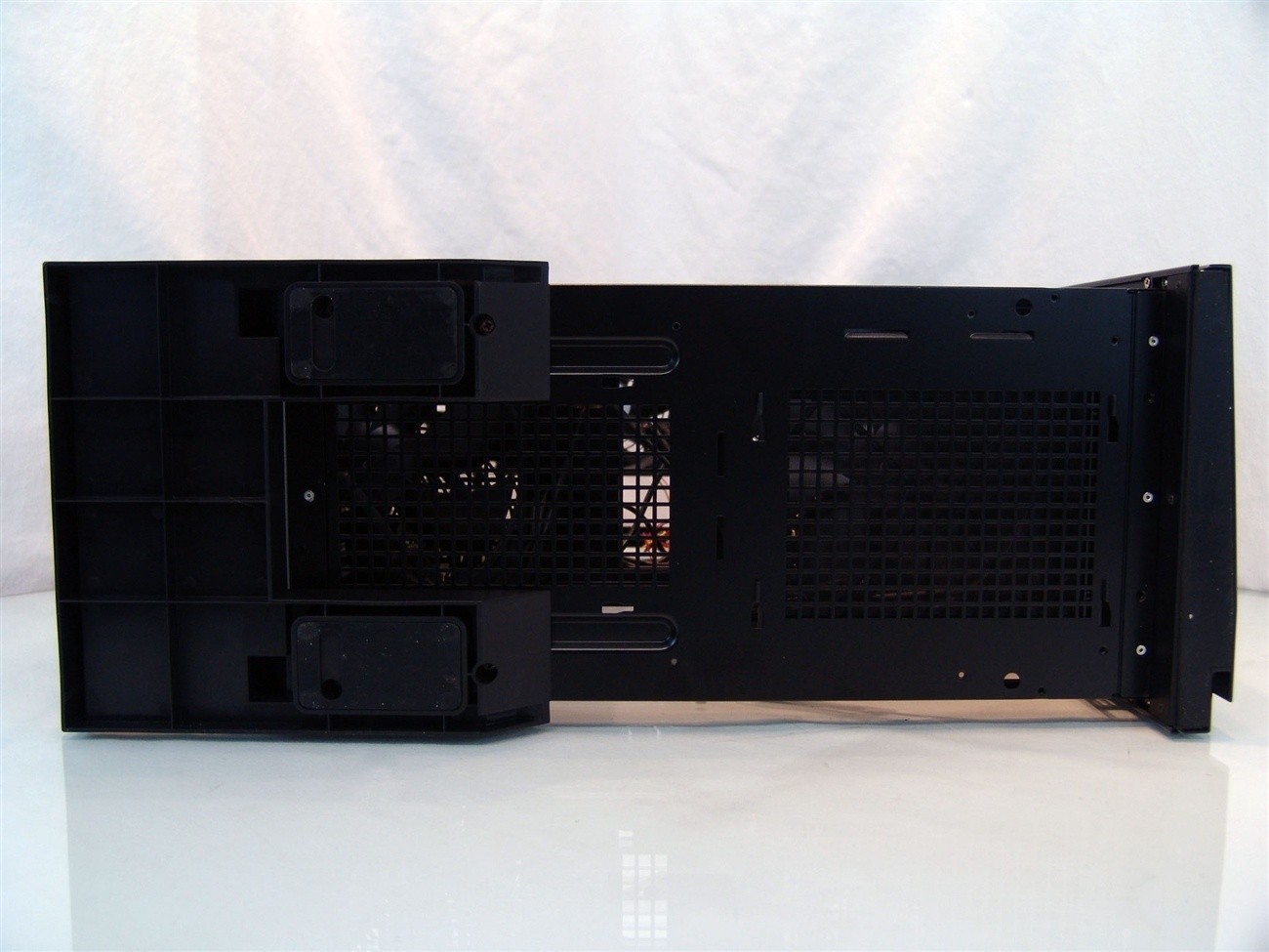 Maingear Shift Limited Edition Chassis Review | TweakTown