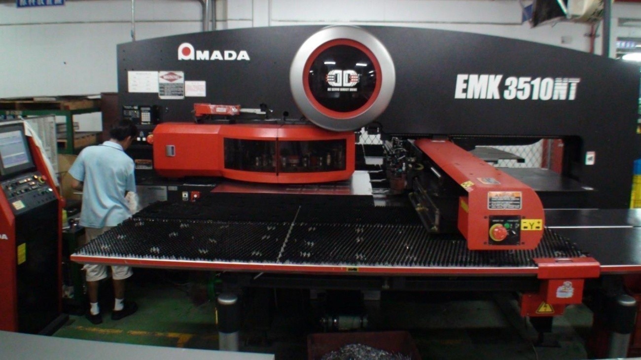 Lian Li Factory Tour Video - What goes into making an Aluminum Chassis ...