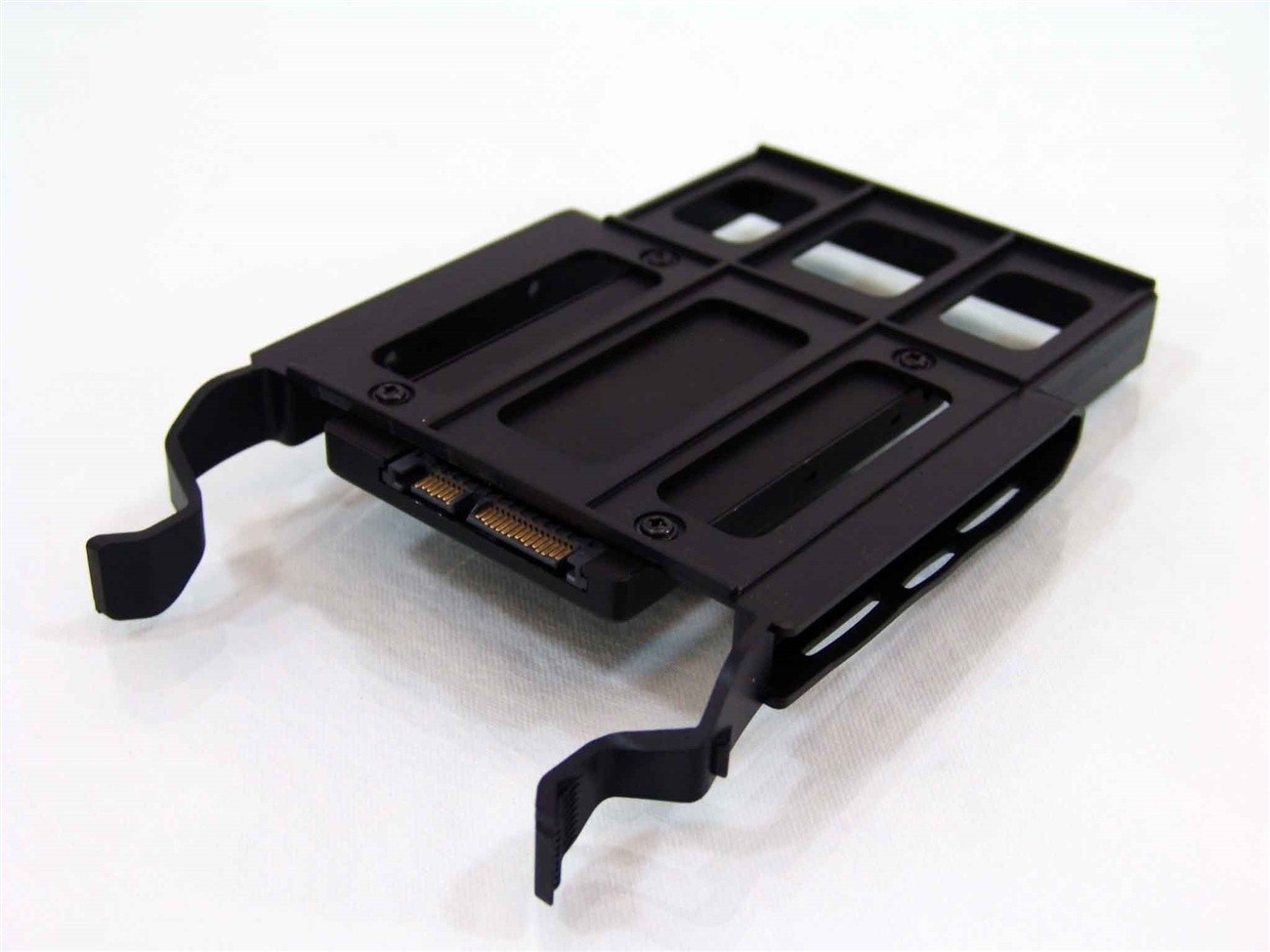 Silverstone Redline Series SST-RL04B Mid-Tower Chassis Review | TweakTown