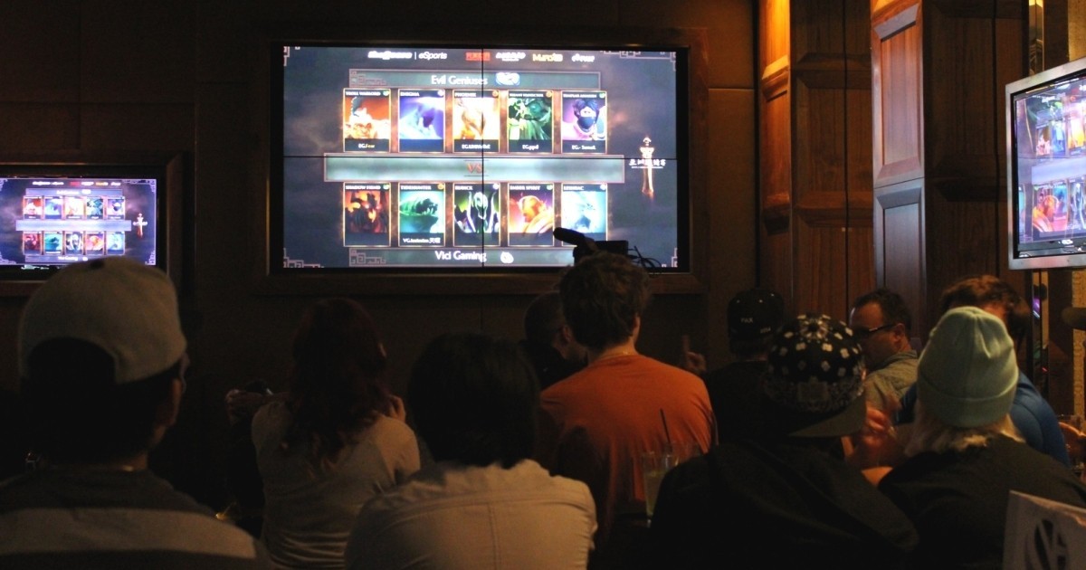 Like the Super Bowl, but only cooler - Dota 2 gaming at the pub