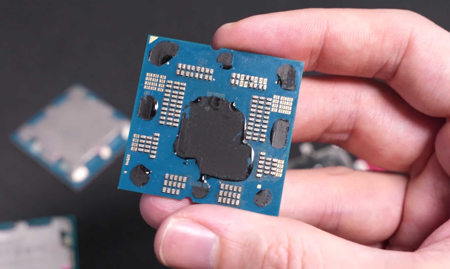 Fake CPU alert: AMD Ryzen 7 7800X3D scam processors have fake ...