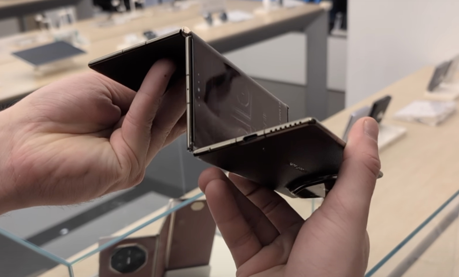 Hands-on with the world's first triple fold smartphone that's exclusive ...