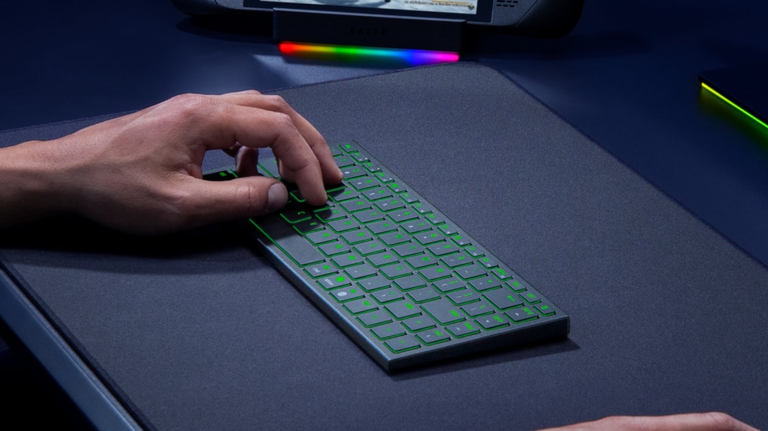 Razer Joro and Razer Basilisk Mobile is a new compact keyboard and ...