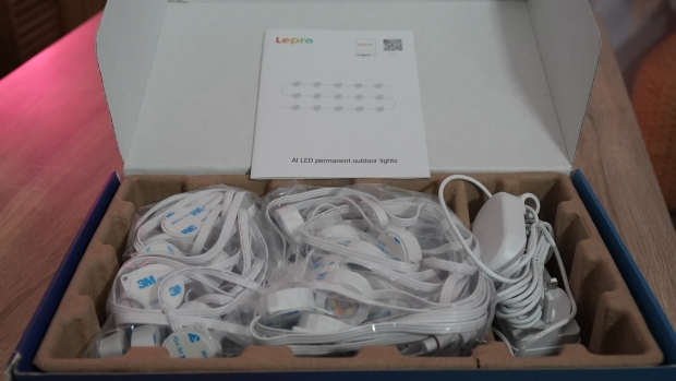 Lepro smart lighting uses AI to change colors based on your mood