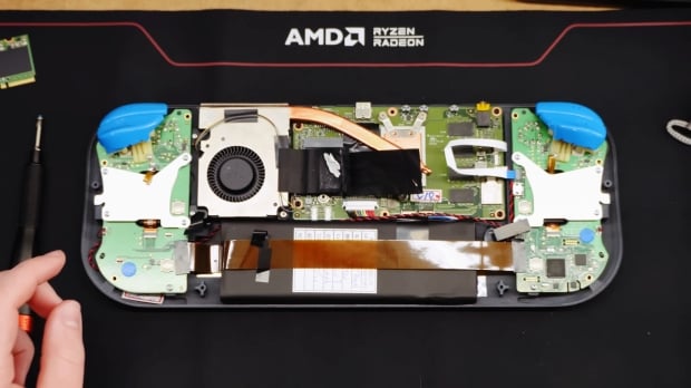 Steam Deck prototype has half the gaming performance of the retail unit