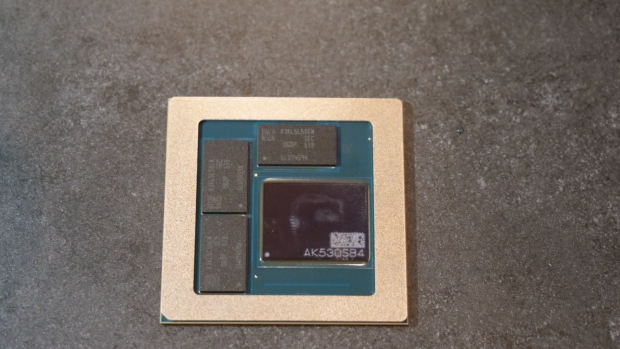 Here's a close up of the die package on the Snapdragon X2 Elite Extreme ...