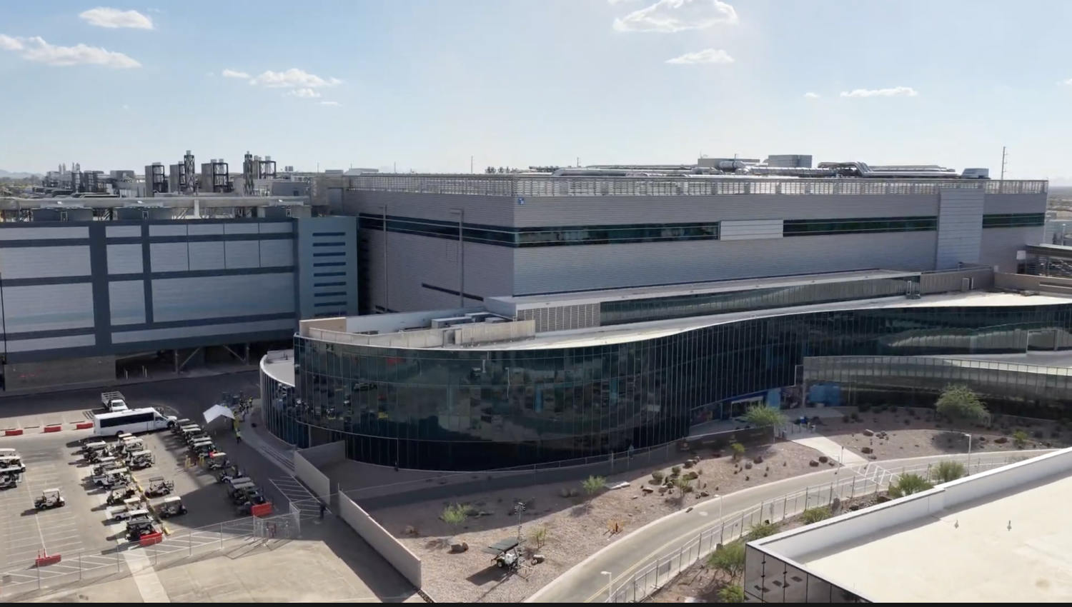 Intel's new Fab 52 is fully operational, capable of making advanced 18A ...