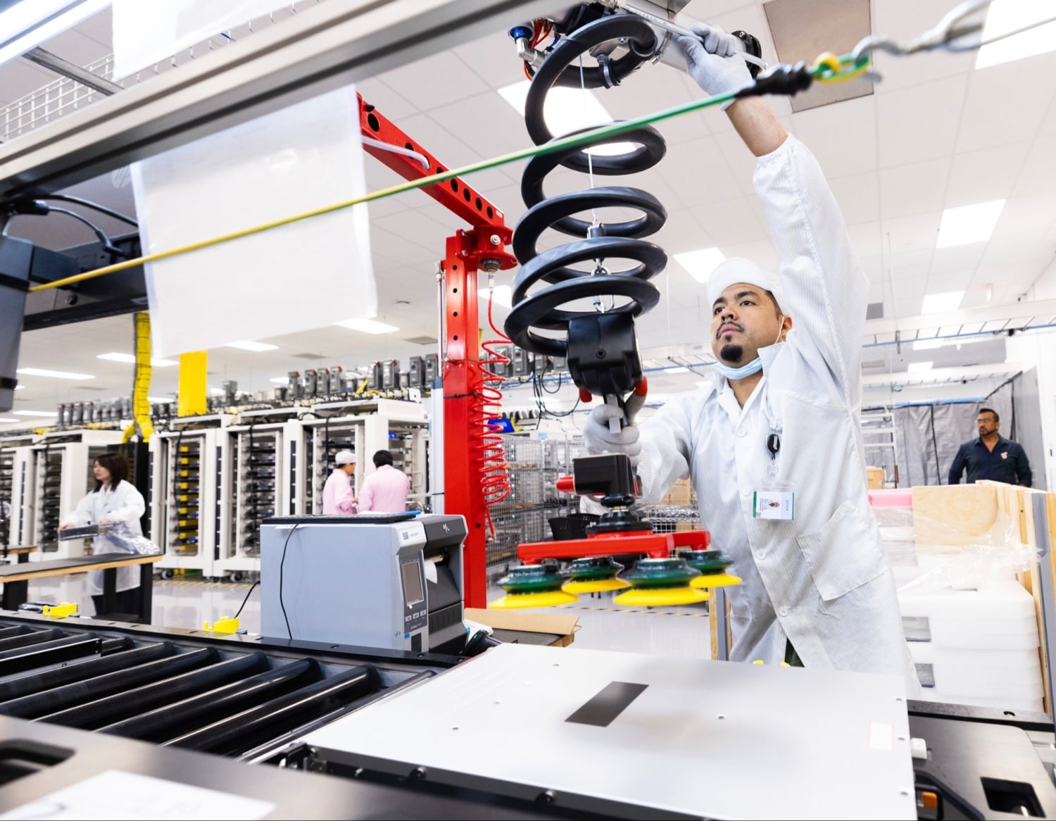 Apple's first American-made servers now shipping from Houston, into ...