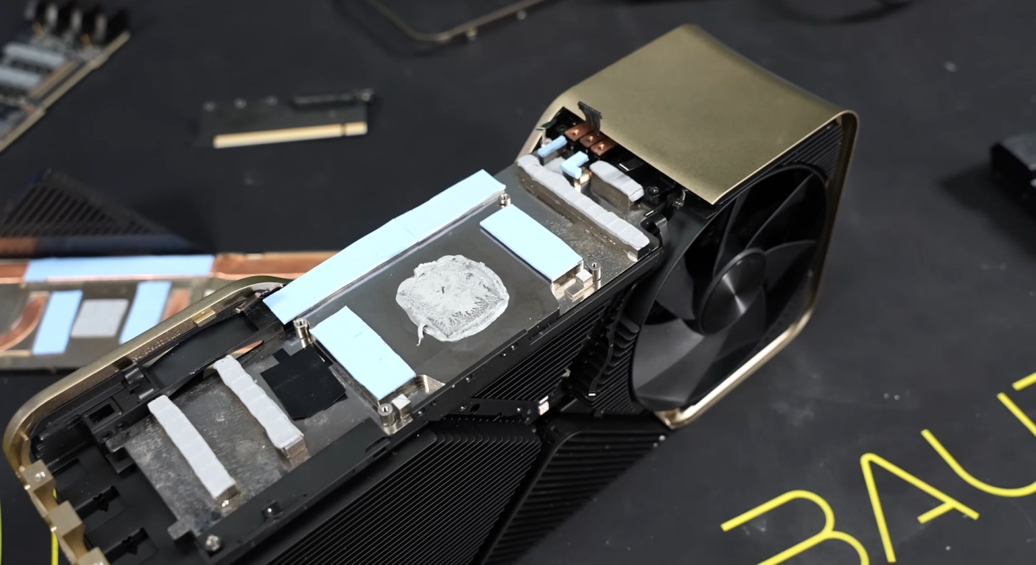 NVIDIA TITAN Ada prototype GPU teardown: angled PCB, 48GB GDDR6X, 900W ...