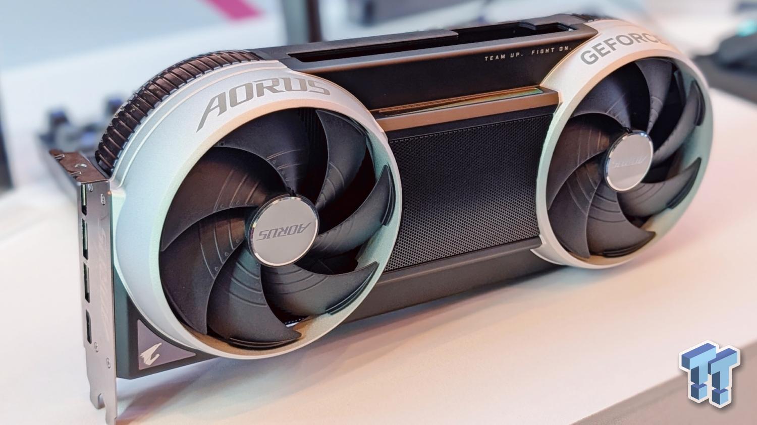 Hands-On with the GeForce RTX 5090 Infinity from GIGABYTE and AORUS
