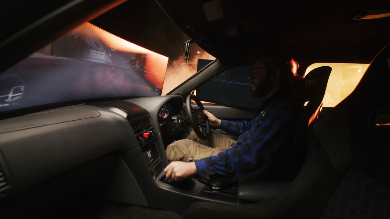 This Nissan Skyline was turned into a gaming PC and racing rig for ...