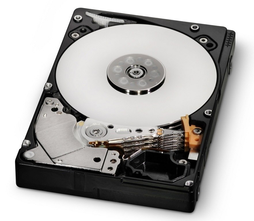 Hitachi unleashes new 10k RPM HDD, enter Ultrastar C10K900
