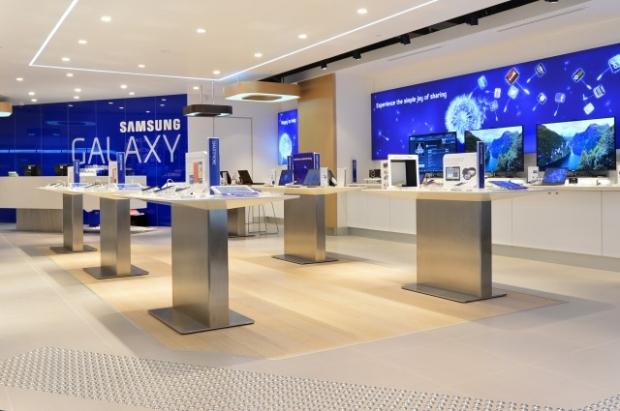 Samsung opens their first retail 'experience' store in Sydney, Australia