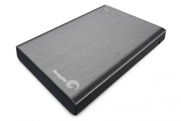 Seagate unveil their Wireless Plus mobile device, take your data everywhere