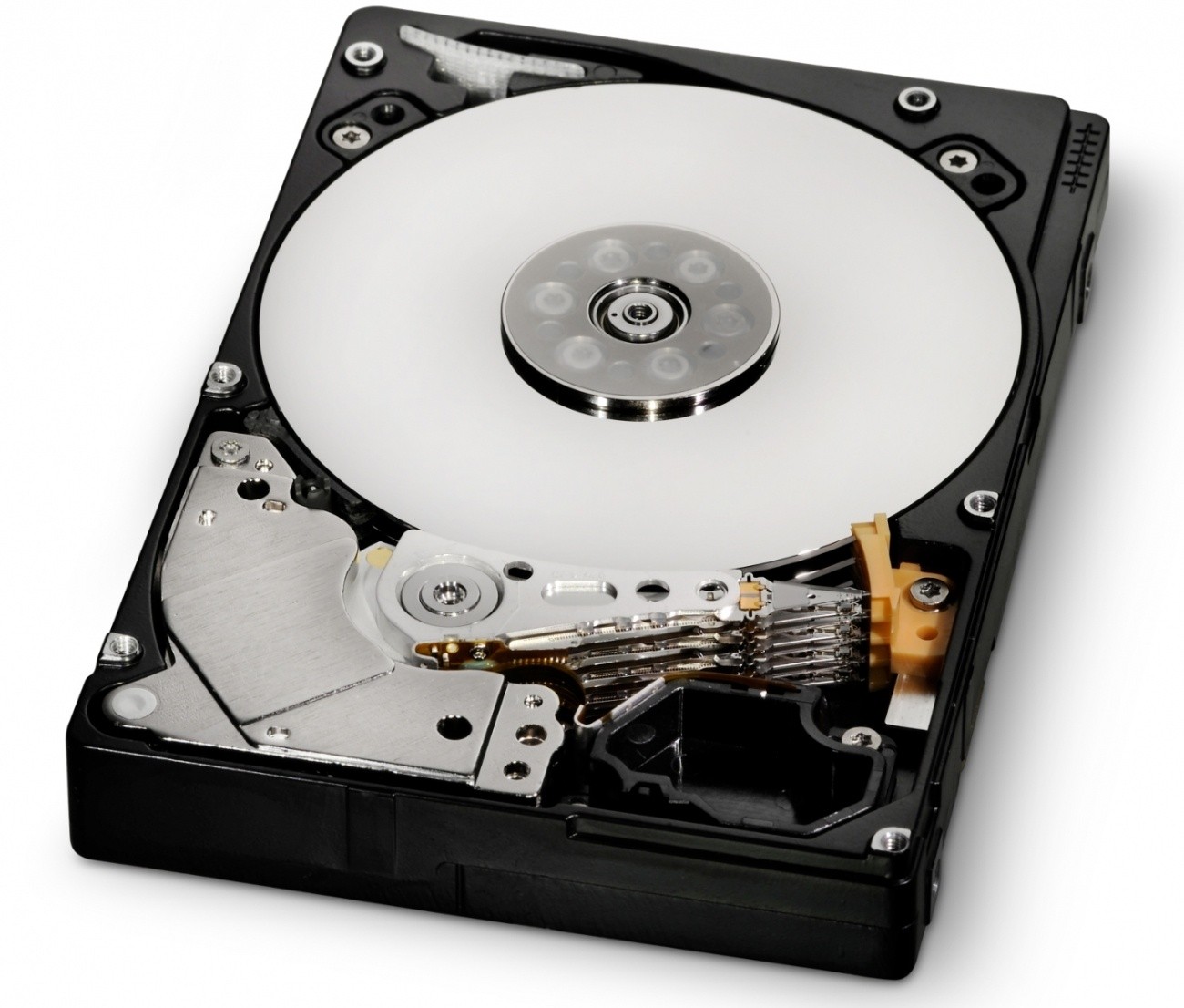 HGST introduces 1.2TB Ultrastar C10K1200 10,000 RPM Enterprise HDD