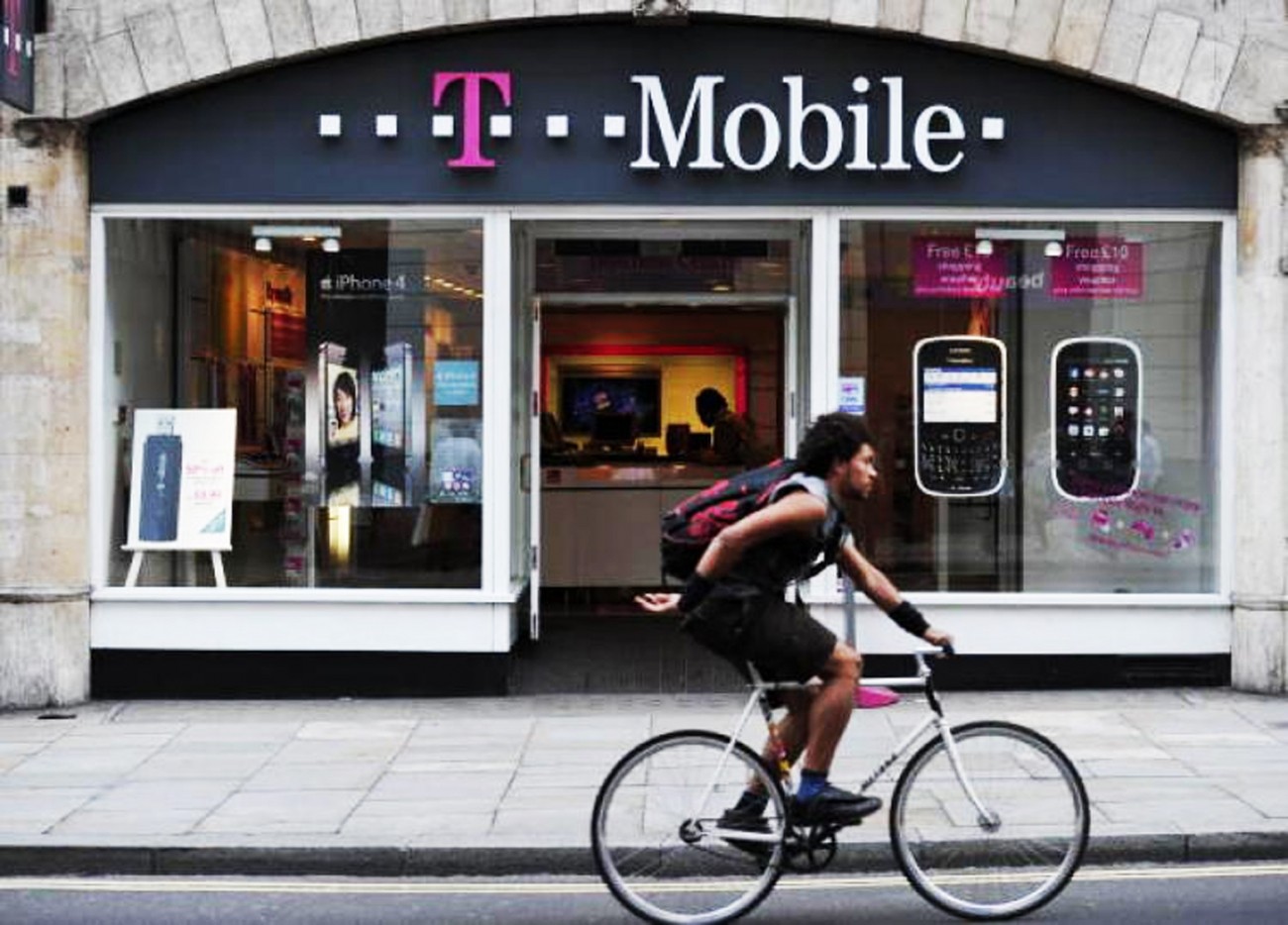 T-Mobile makes steps in the right direction, fighting wireless rivals