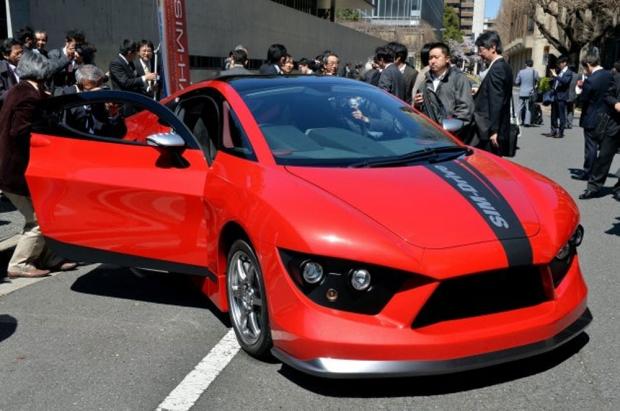 SIM-Drive's new SIM-HAL EV has electric motors for each wheel