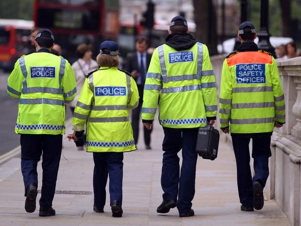 UK police warned of social media etiquette, and what not to post