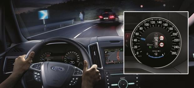 Ford intelligent speed system reads signs, adjusts driving speed