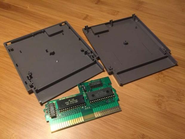 How to make a retro arcade out of a NES cartridge