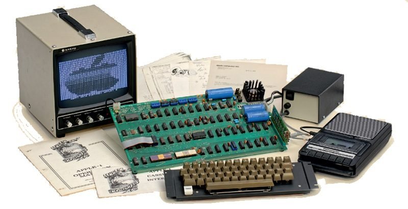 Rare Apple-1 computer from 1976 auctioned for $130,000