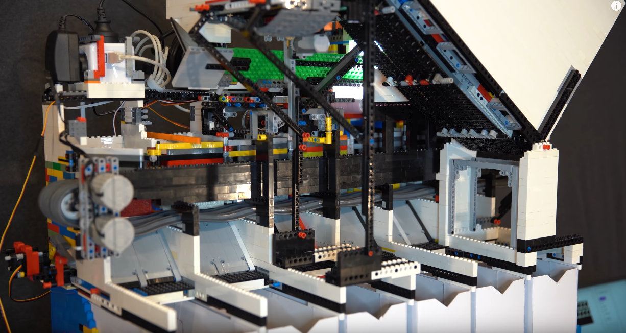 This AI-powered 10,000 piece LEGO sorting machine is a world's first