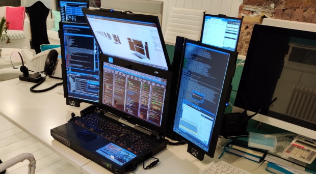 Check out this crazy 7-screen prototype laptop, ready for Elon Musk