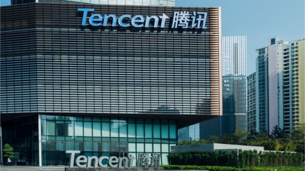 Tencent Raises 8 3 Billion May Target Big Gaming Acquisitions
