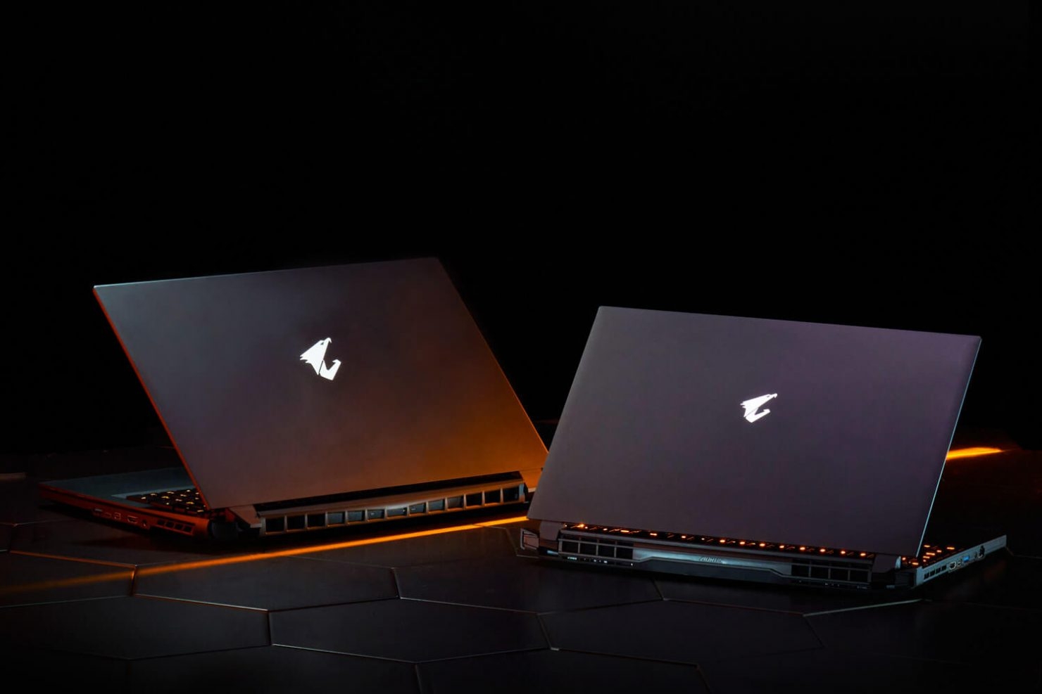 AORUS 17X gaming laptop: Core i9-11980HK, GeForce RTX 3080 + 300Hz LCD