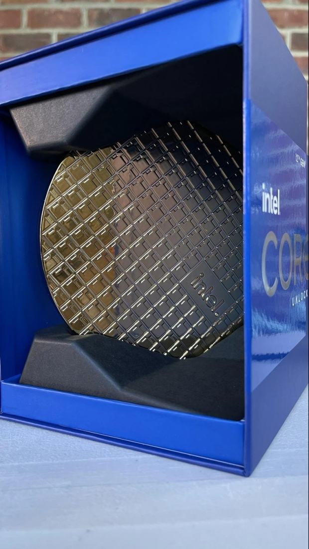 Gamer orders Intel's new Core i9-12900K, gets it 2 weeks before launch